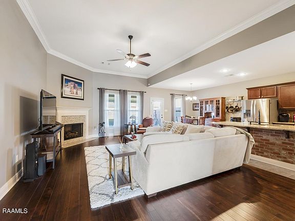 109 Raven Cliff Ln, Broussard, LA 70518 | Zillow