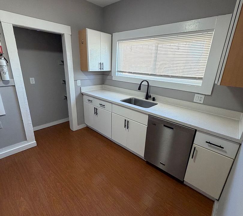 825-829 37th - 825-829 37th St Oakland CA (1 units available) | Zillow