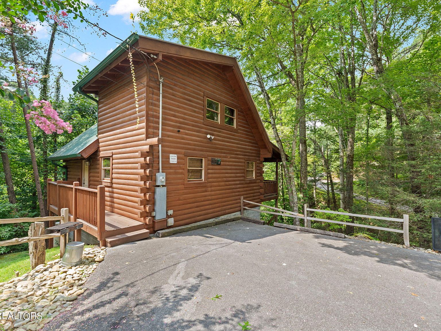 1324 Ski View Ln, Sevierville, TN 37876 | MLS #1273934 | Zillow