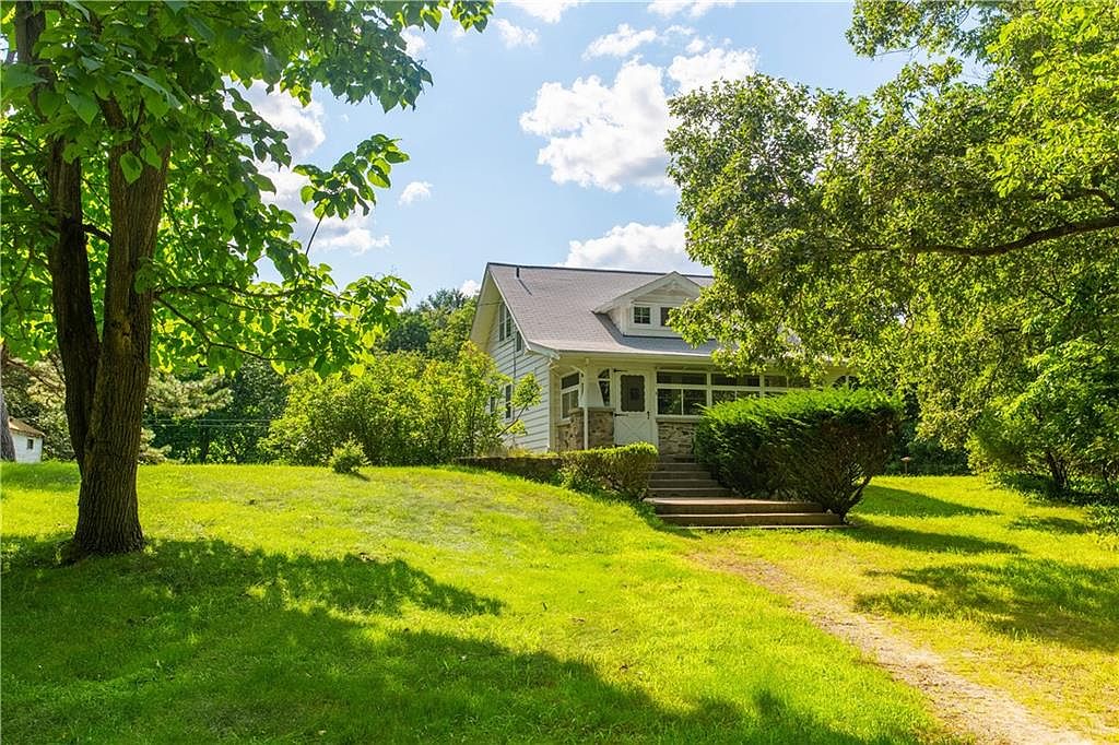261 Hardig Rd, Warwick, RI 02886 | MLS #1364472 | Zillow
