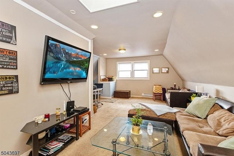 22 Oak Pl, Montclair, NJ 07042 | Zillow