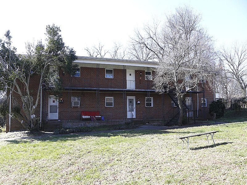 144 E Tryon St APT 2, Hillsborough, NC 27278 | Zillow