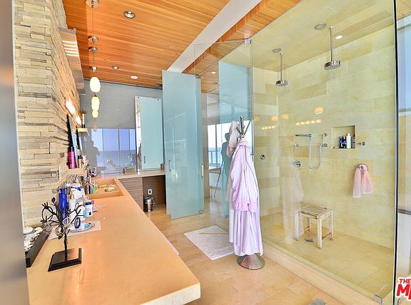 24826 Malibu Rd, Malibu, CA 90265 | Zillow