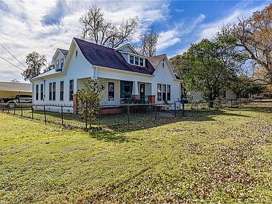620 Pecan St, Teague, TX 75860 | Zillow