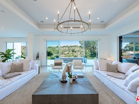 12148 Travis St, Los Angeles, CA 90049 | Zillow