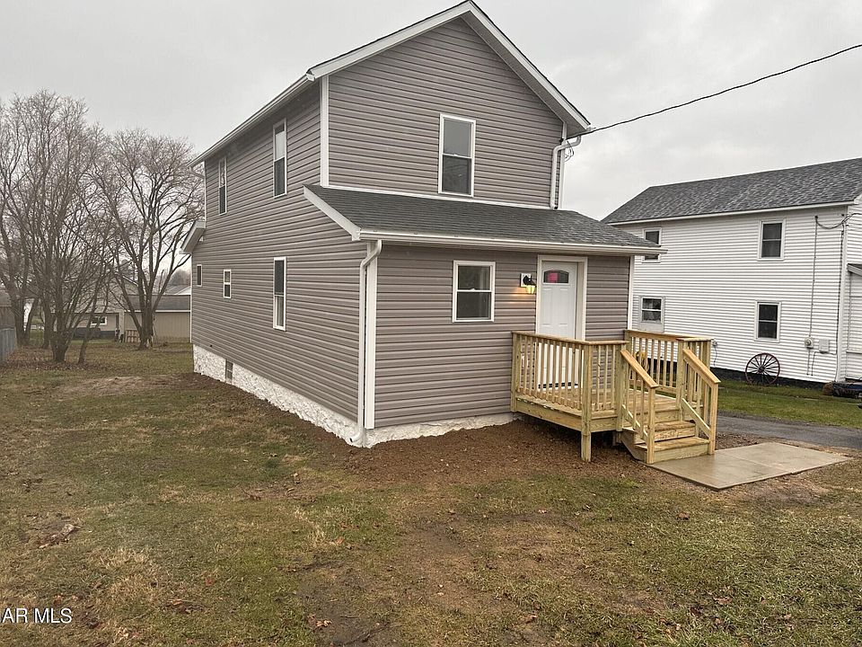 745 7th St, Colver, PA 15927 | Zillow