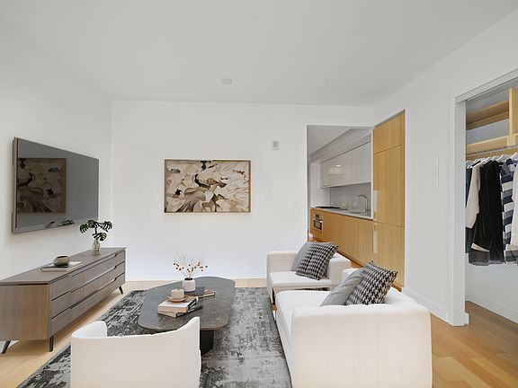 605 W 42nd St APT 51L, New York, NY 10036 | Zillow