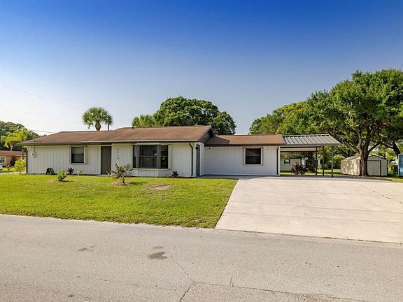 2714 Rhode Island Ave, Fort Pierce, FL 34947 | Zillow