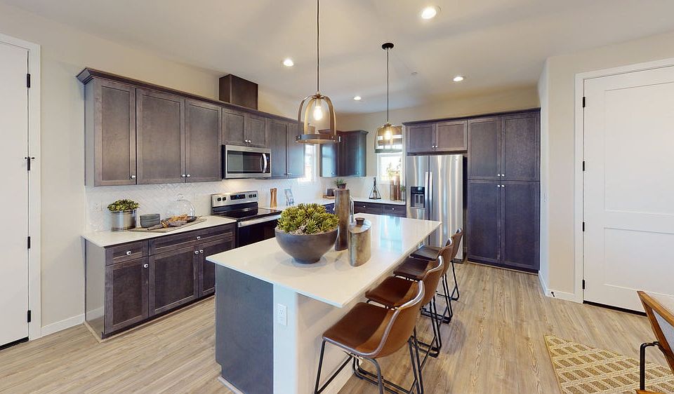 Islay Plan 3 at Estero Plan, Estero at Avila Ranch, San Luis Obispo, CA ...