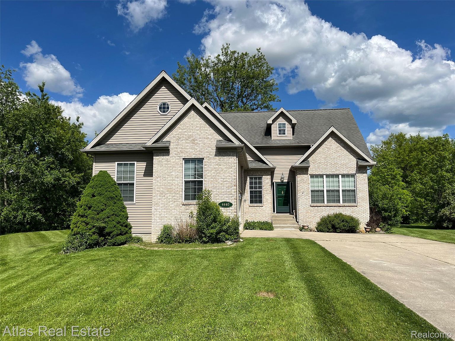 4440 Colby Ct, Burton, MI 48519 | Zillow