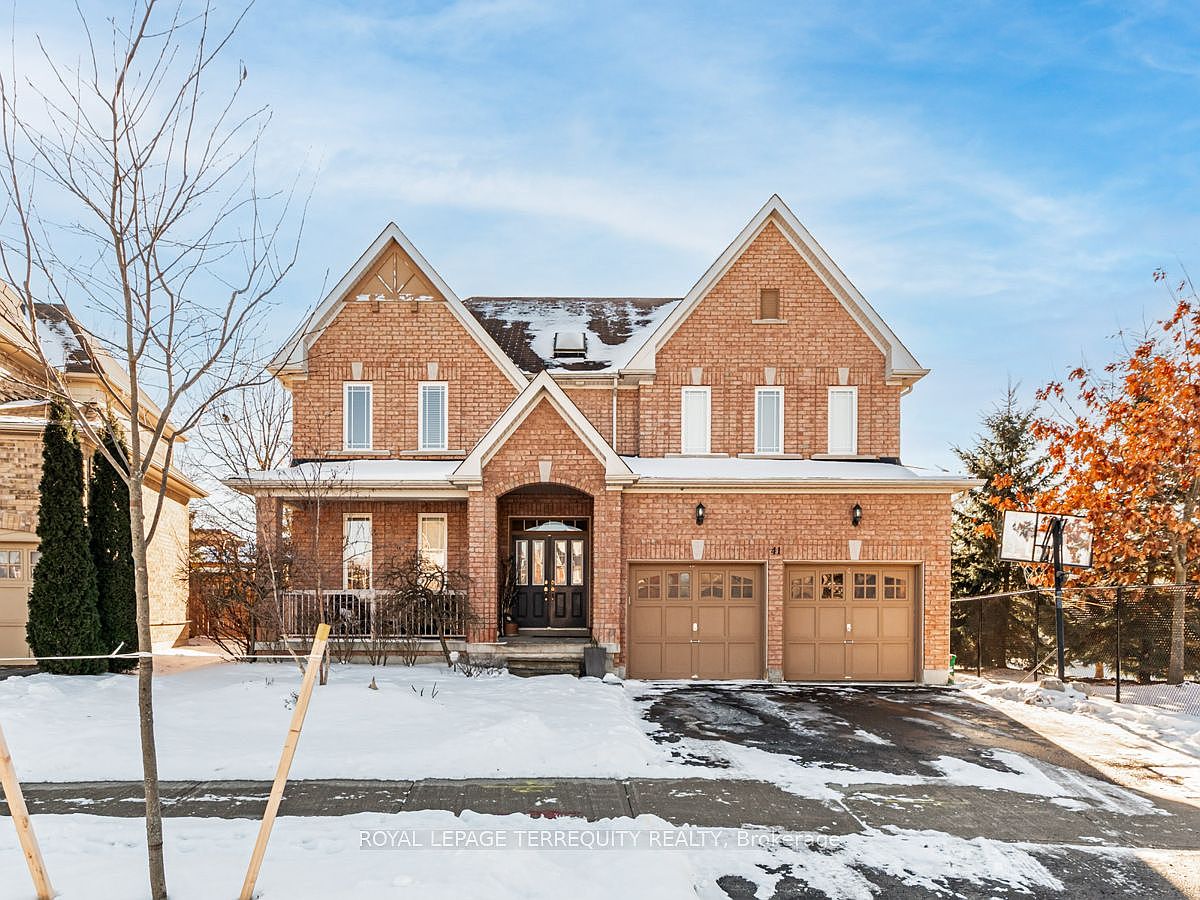 41 Mackenzie Ct, Georgina, ON L4P 0E1 | MLS #N12038236 | Zillow