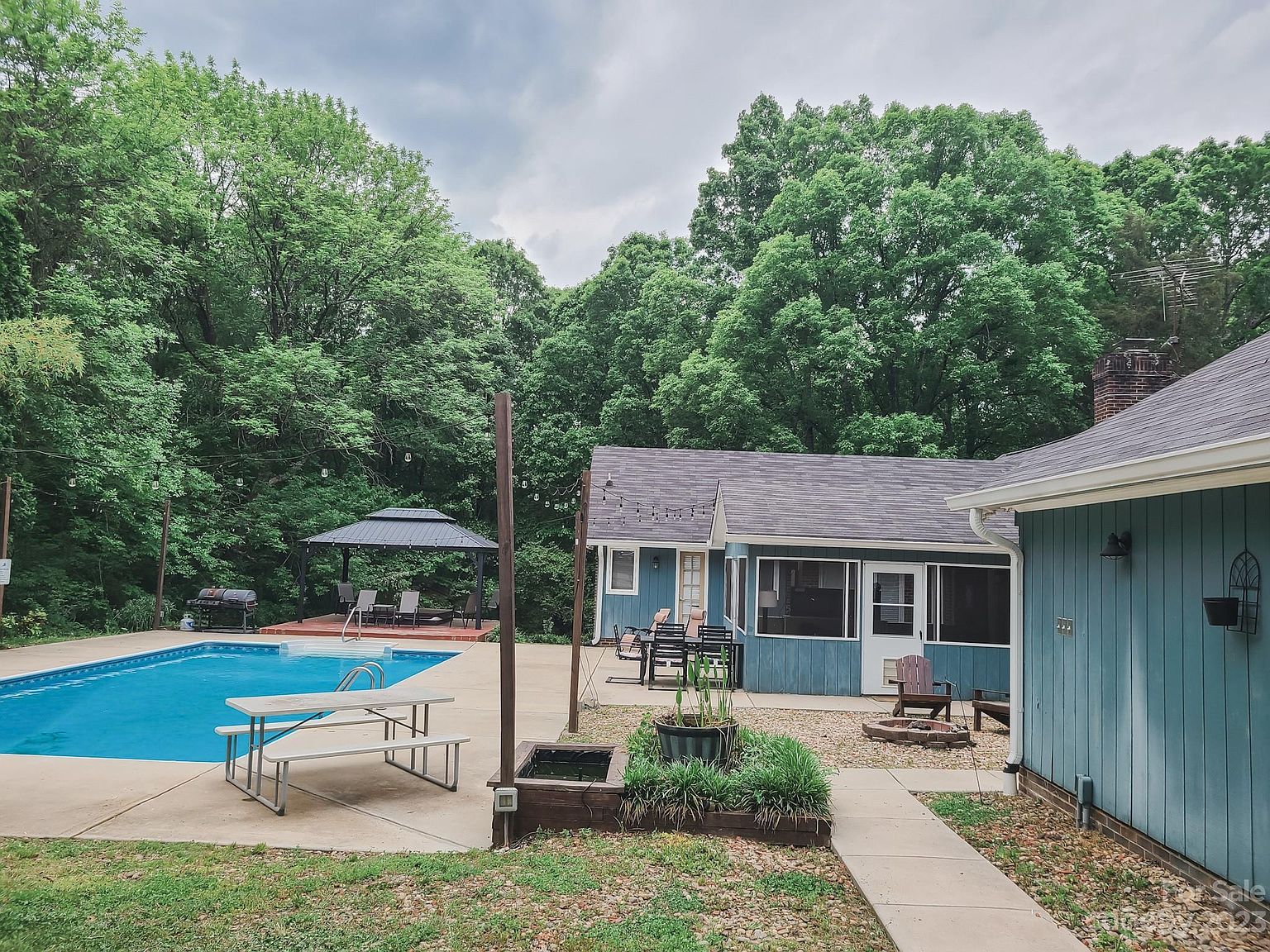 4821 Redbud Dr, Charlotte, NC 28227 | MLS #4024233 | Zillow