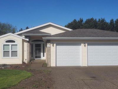 1230 SW Sailfish Loop, Waldport, OR 97394 | MLS #23-697 | Zillow