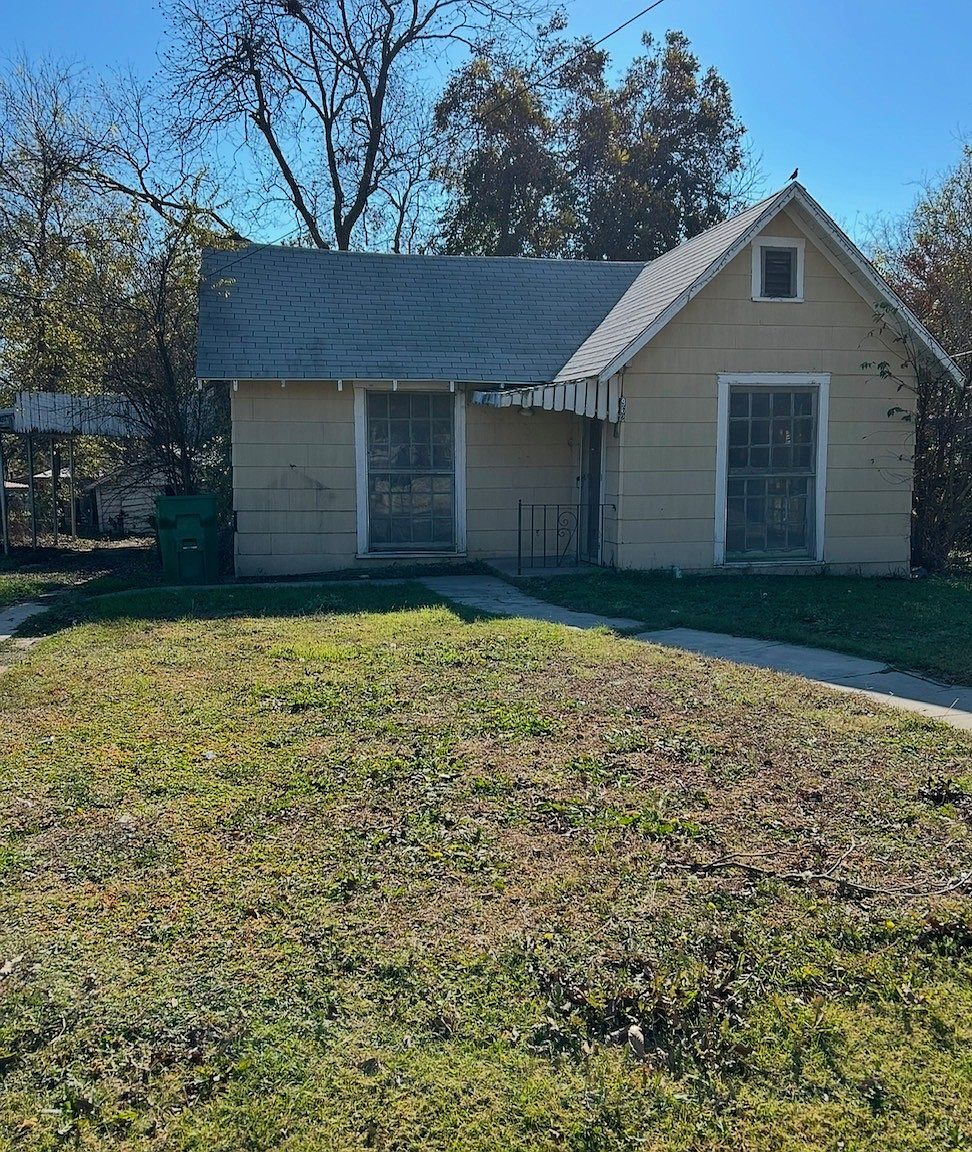 962 W Long St, Stephenville, TX 76401 | MLS #20789462 | Zillow