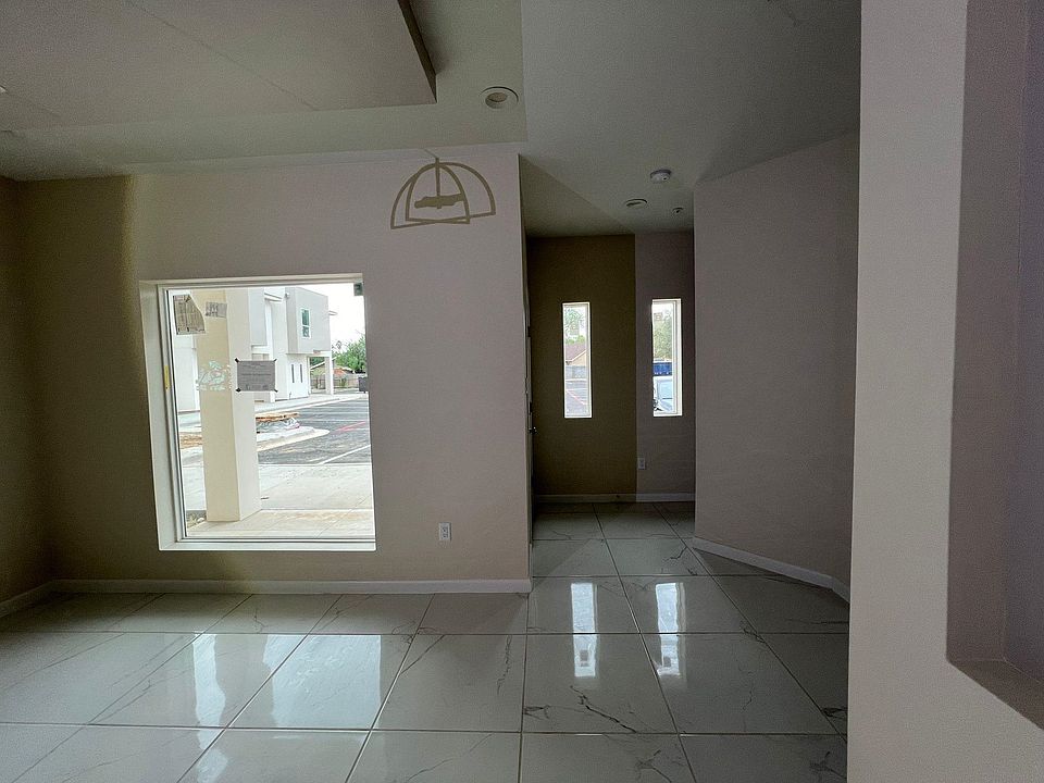 504 Gale St Laredo TX | Zillow