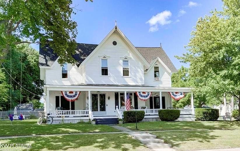 302 Vine St, Saint Clair, MI 48079 | Zillow