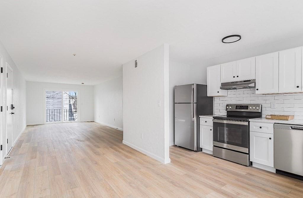 648 Washington St APT 1A, Braintree, MA 02184 | Zillow