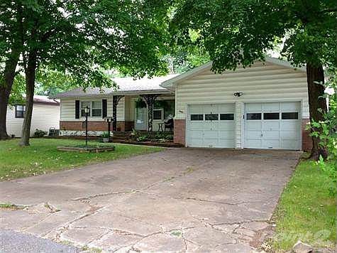 1445 S Oak Grove Ave, Springfield, MO 65804 | Zillow