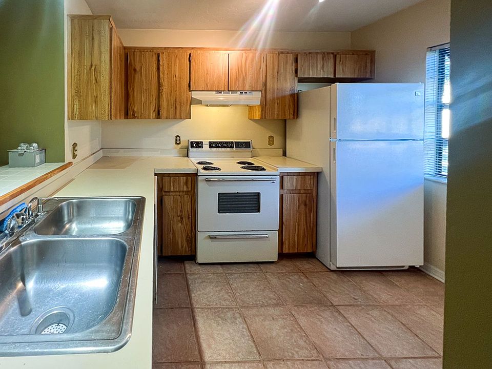6132 SW 8th Pl Gainesville, FL, 32607 - Apartments for Rent | Zillow