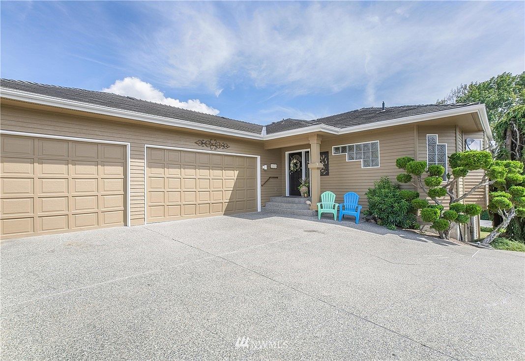 109 Chelan View Drive, Manson, WA 98831 | Zillow