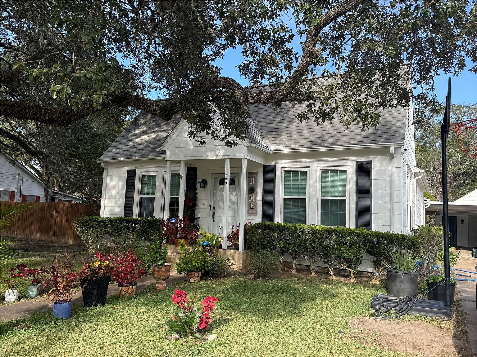 404 Clark St N, Eagle Lake, TX 77434 | MLS #36895139 | Zillow