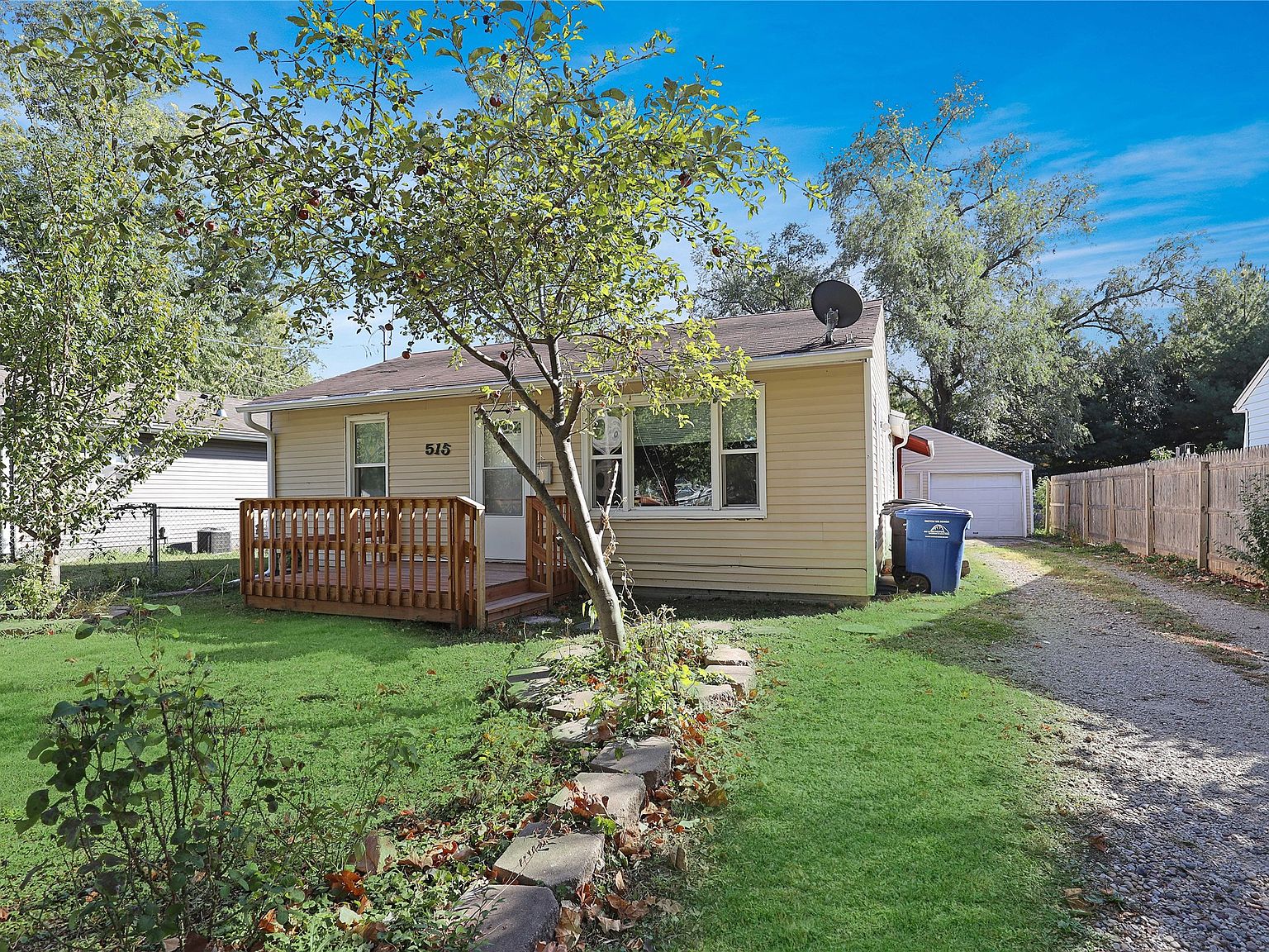 515 E Dunham Ave, Des Moines, IA 50315 | Zillow