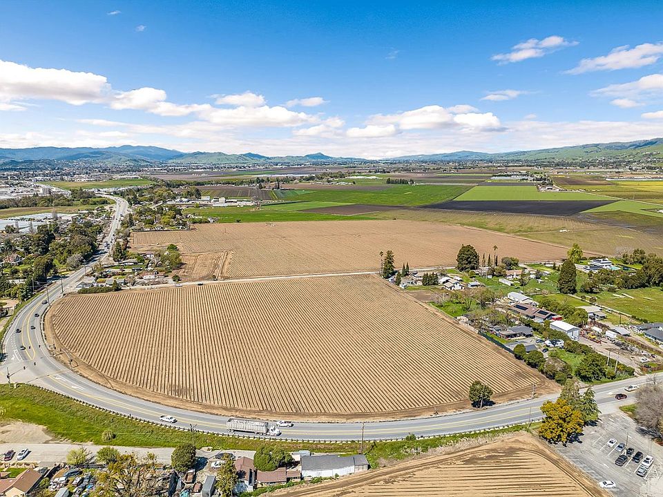 1875 Pacheco Pass Hwy, Gilroy, CA 95020 | MLS #ML81923846 | Zillow