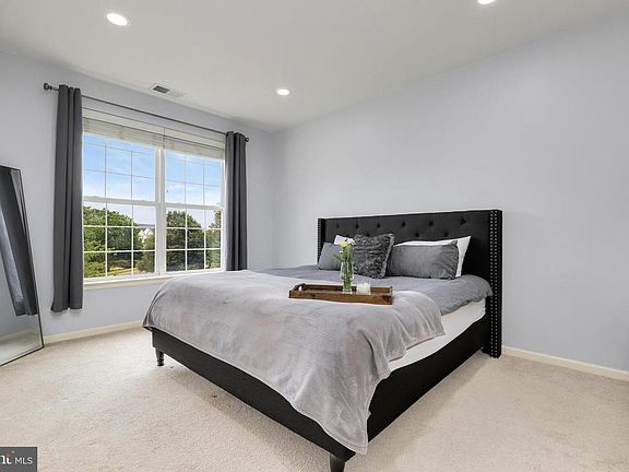 20901 Cedarpost Sq, Ashburn, VA 20147 | Zillow