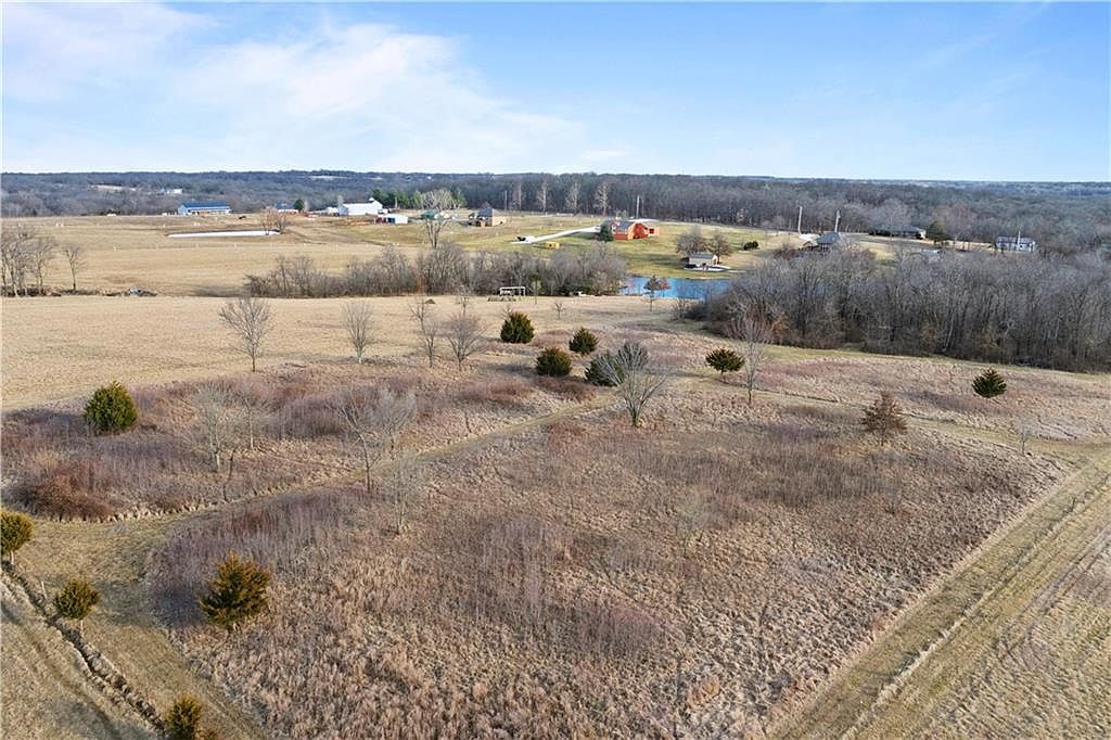 33004 E Stringtown Rd, Greenwood, MO 64034 | MLS #2549795 | Zillow