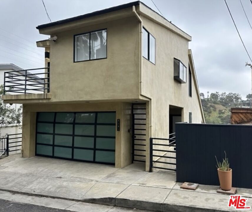 8581 W Cole Crest Dr, Los Angeles, CA 90046 | Zillow