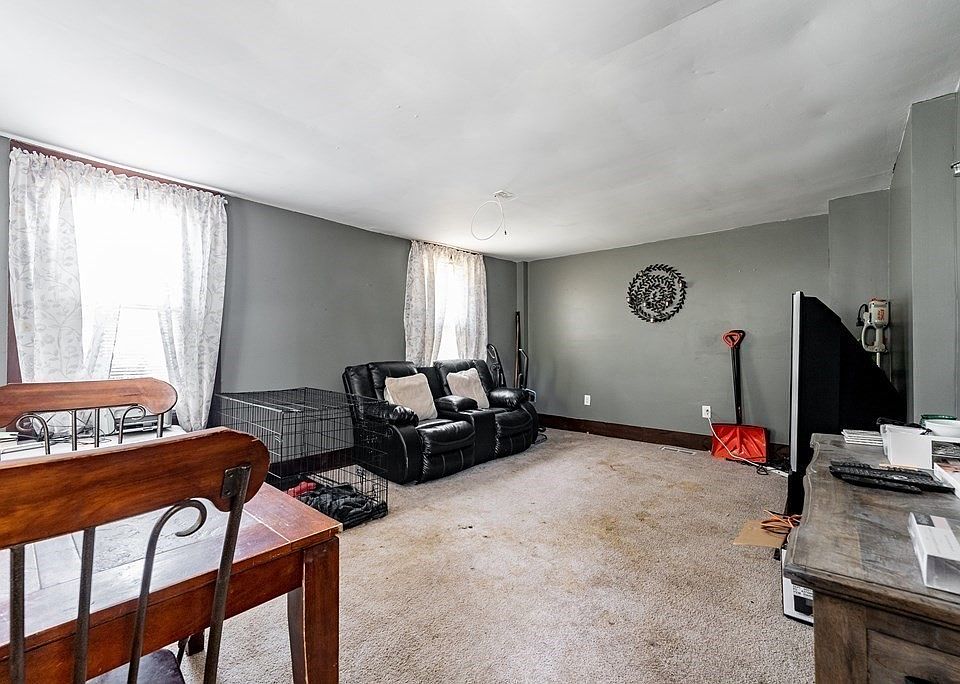 431 Hancock St, Springfield, MA 01105 | Zillow