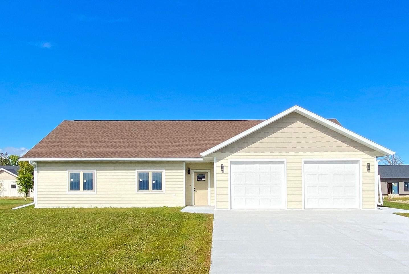 511 Garfield St SE, Warroad, MN 56763 | Zillow