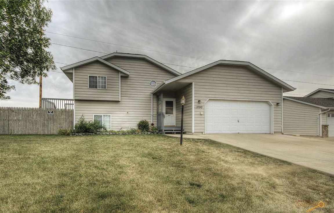 1090 Tinton Ln, Rapid City, SD 57703 | Zillow