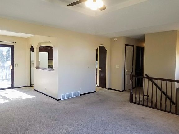 1207 Terry Dr, Bellevue, NE 68123 | Zillow