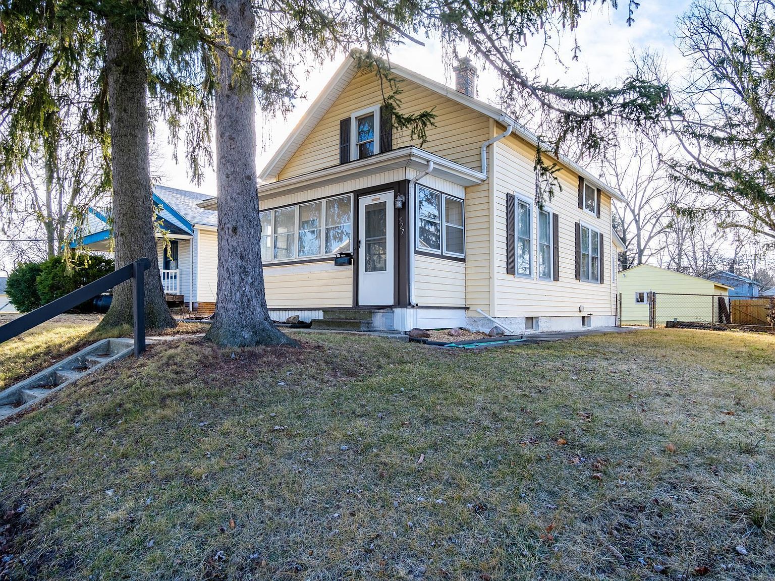 527 Lillian Ave, Fort Wayne, IN 46808 | Zillow