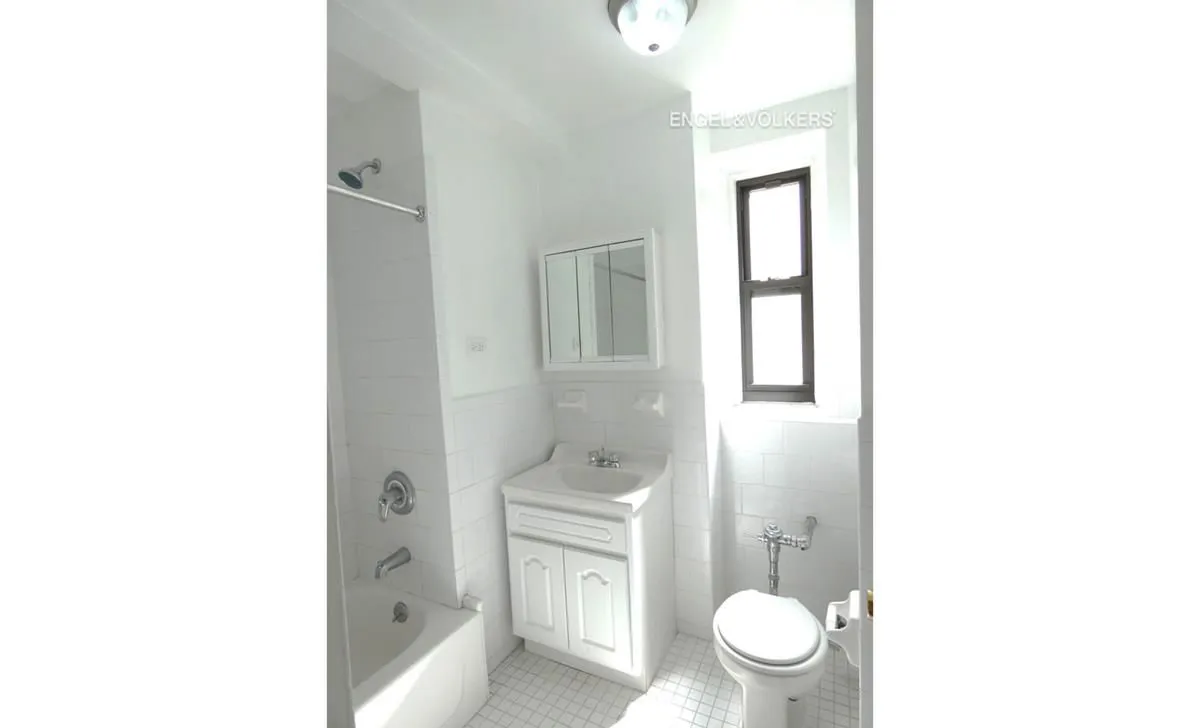 910 Grand Concourse #5H in Concourse, Bronx | StreetEasy