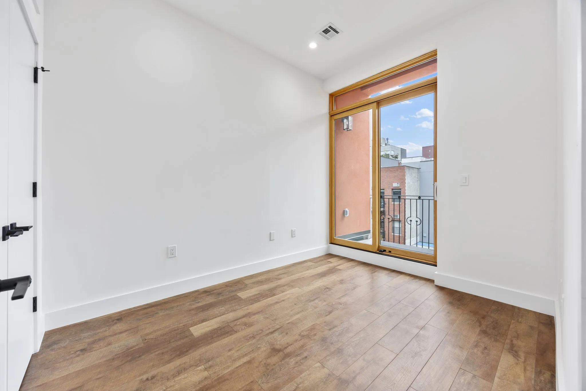 211 Jackson Street #3C in Williamsburg, Brooklyn | StreetEasy