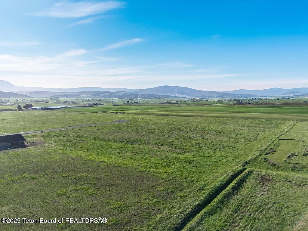 12 Rolling Acres, Freedom, WY 83120 | MLS #25-876 | Zillow