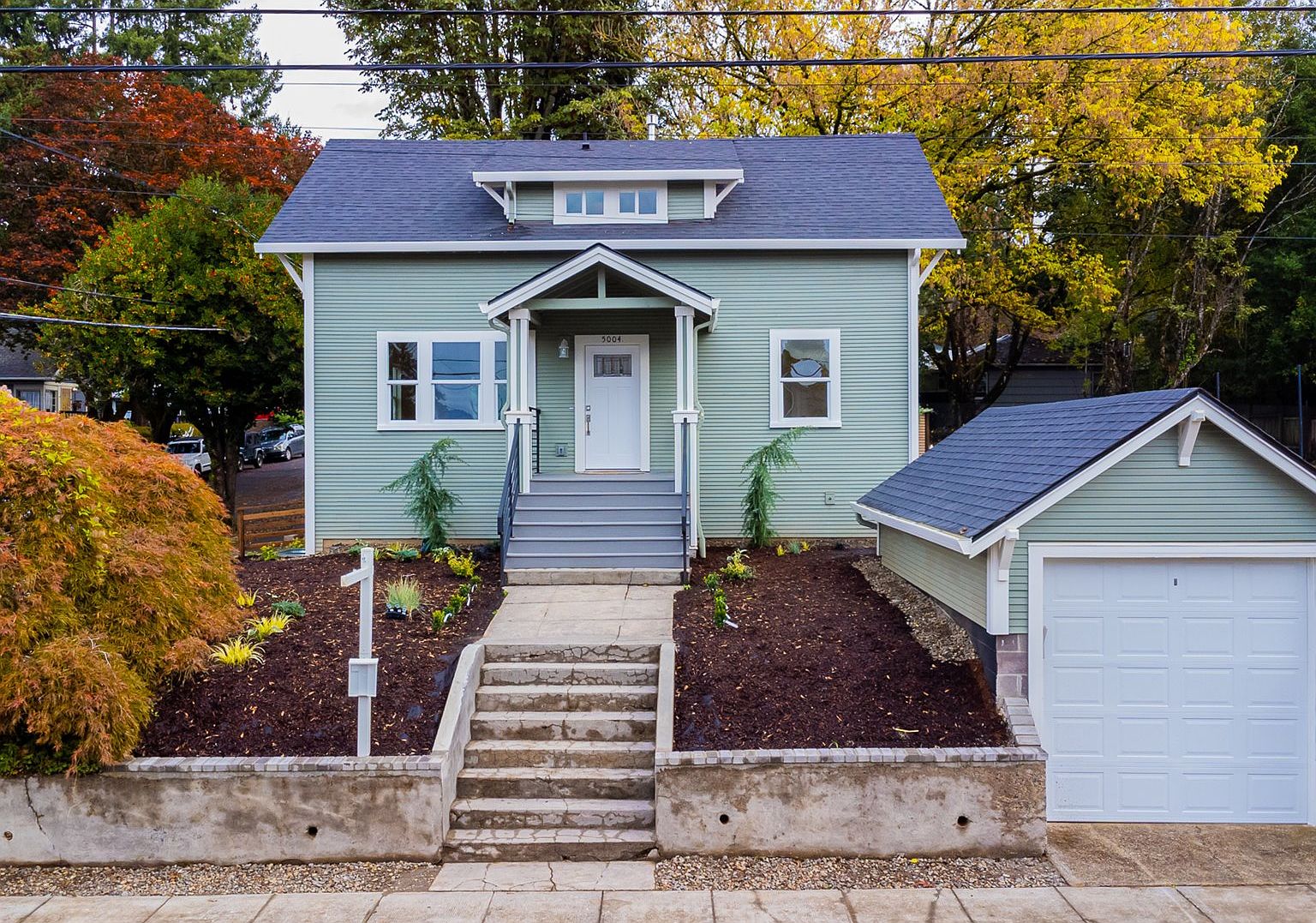 5004 SE 38th Ave, Portland, OR 97202 | Zillow