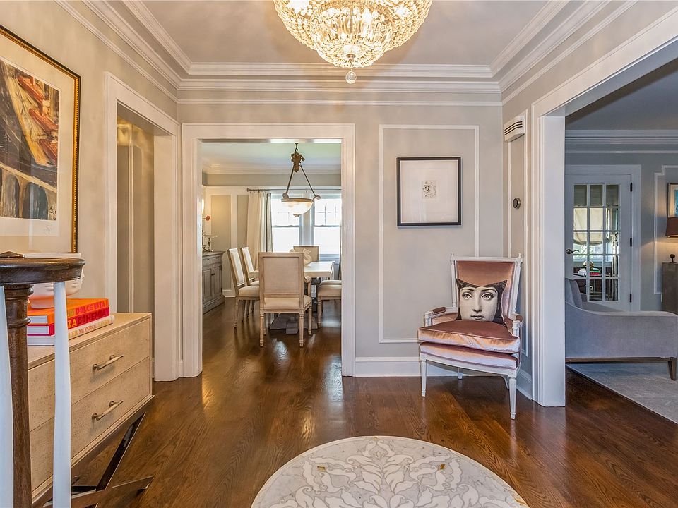 135 Mayfair Ave, Floral Park, NY 11001 | MLS #3410099 | Zillow