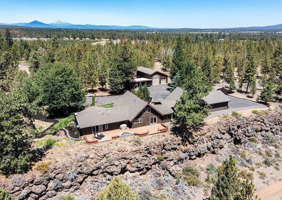 63635 Johnson Rd, Bend, OR 97703 | MLS #220126371 | Zillow