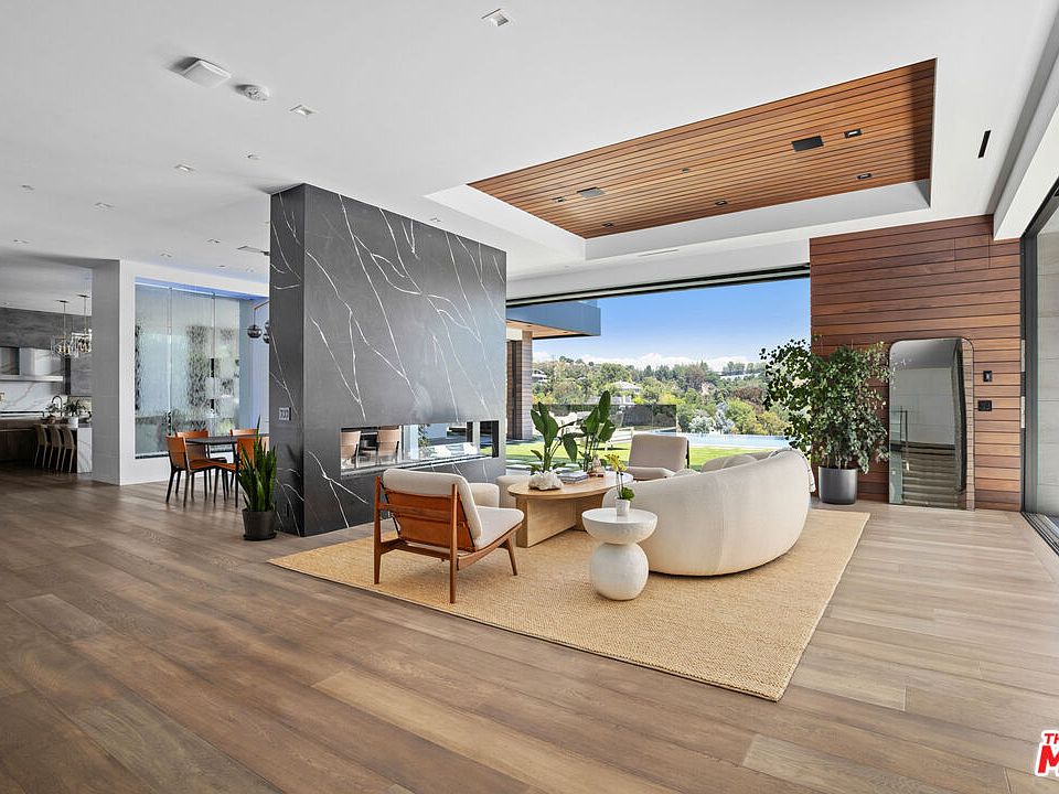 950 Kenfield Ave, Los Angeles, CA 90049 | MLS #22-174153 | Zillow