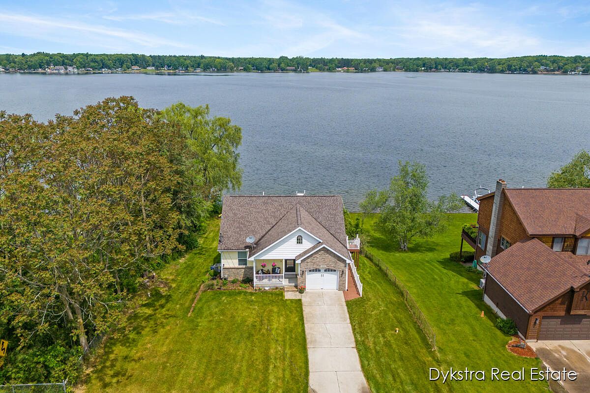 2588 W Long Lake Rd, Orleans, MI 48865 | Zillow