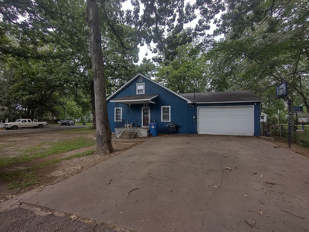 502 S 11th St, Murray, KY 42071 | Zillow