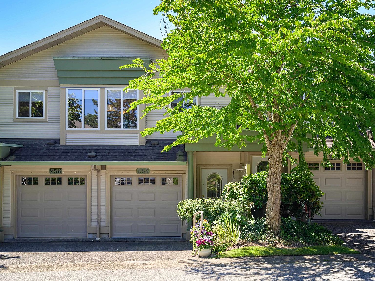 13888 70th Ave #255, Surrey, BC V3W 0R8 | MLS #R2897515 | Zillow