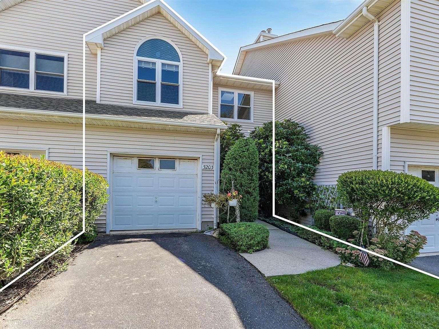3203 Willow Pond Drive #3203, Riverhead, NY 11901 | Zillow
