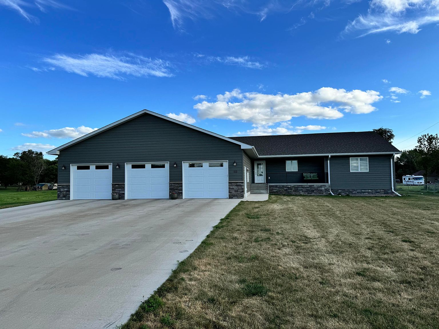113 E 7th St, Plankinton, SD 57368 | Zillow