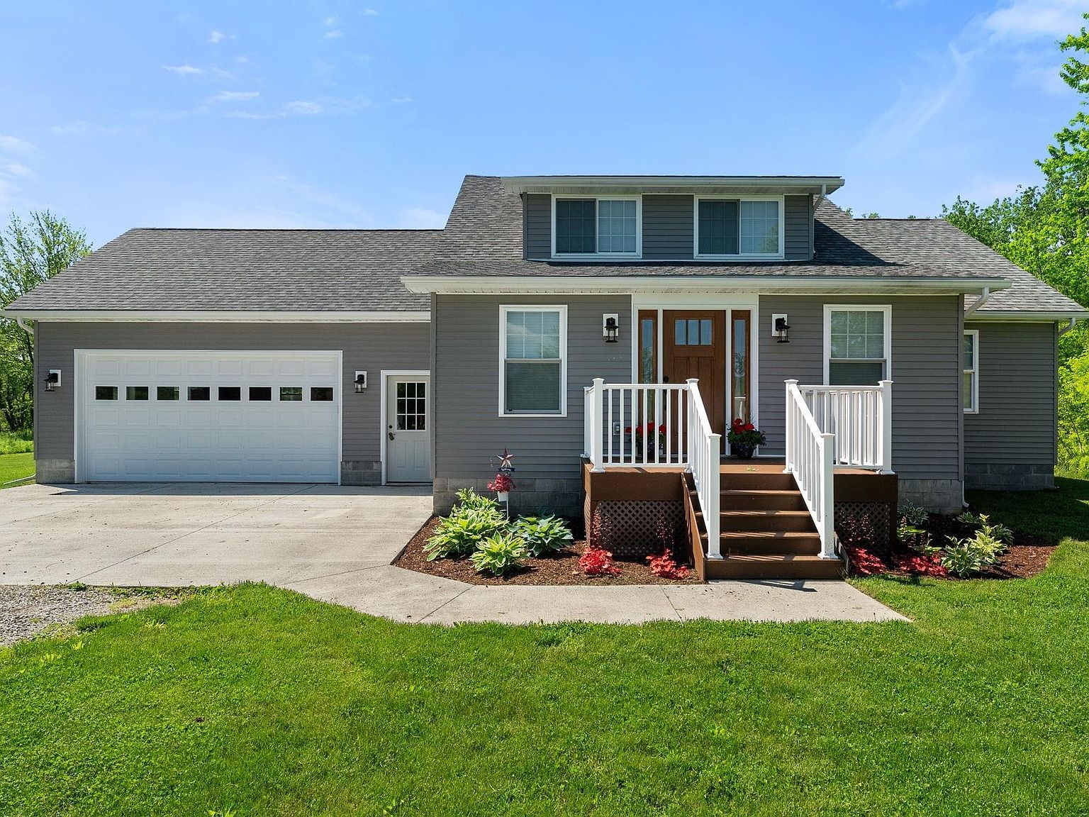 5429 Marine City Hwy, Cottrellville, MI 48039 | Zillow
