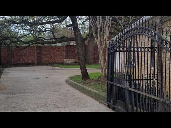 3600 Devon Ct, Bedford, TX 76021 | Zillow