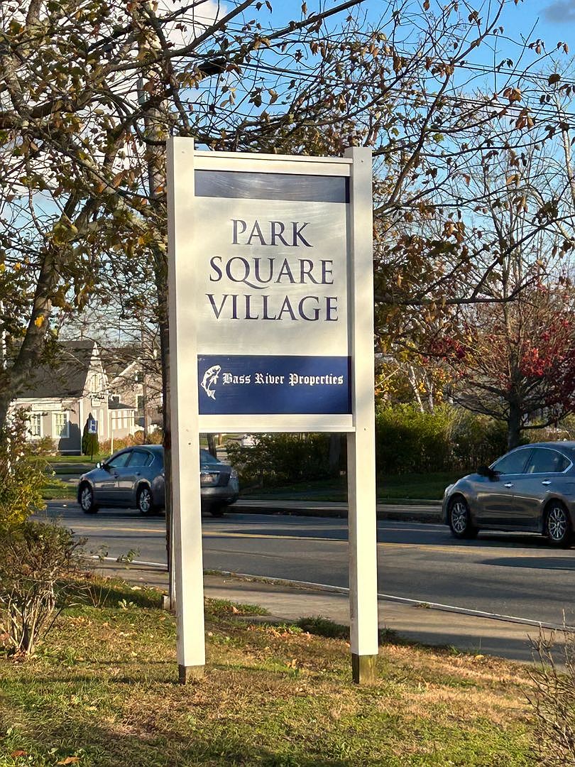 156 Main St ROOM E, Hyannis, MA 02601 | Zillow